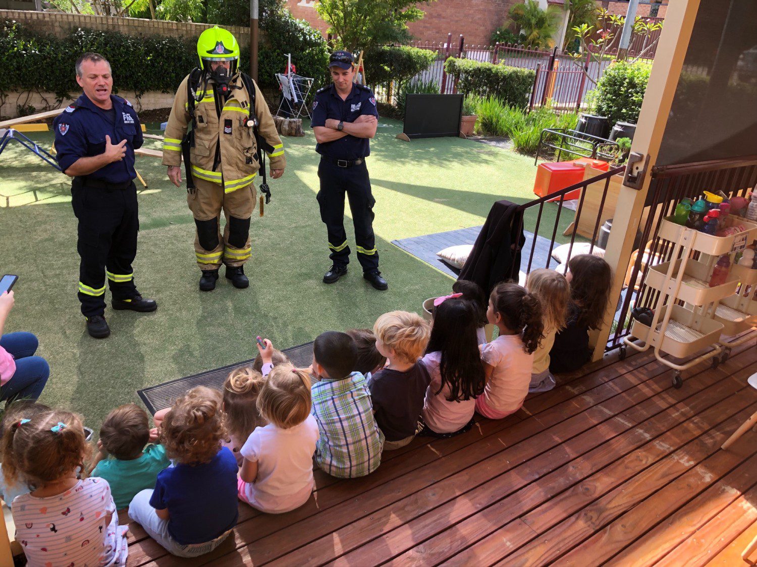 Community connections - Learn and Laugh Children's centre